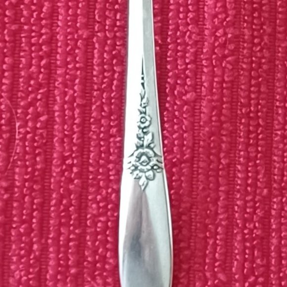 Oneida | Dining | Vintage Oneida Fantasy Pattern Community Silver Tudor ...